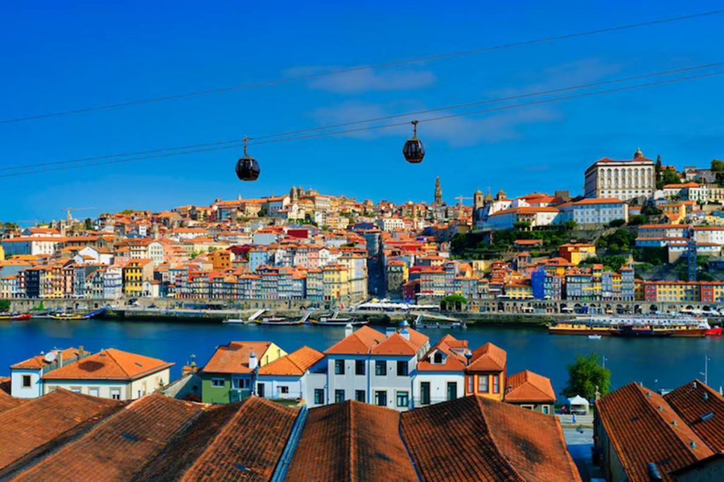 Quais são as duas cidades de Portugal que têm mais brasileiros?